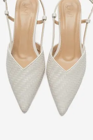 PROLOGUE SHOES Mavero Slingback Stiletto Pump - White