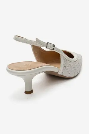 PROLOGUE SHOES Alvessia Kitten Heel Slingback Pump - Ecru