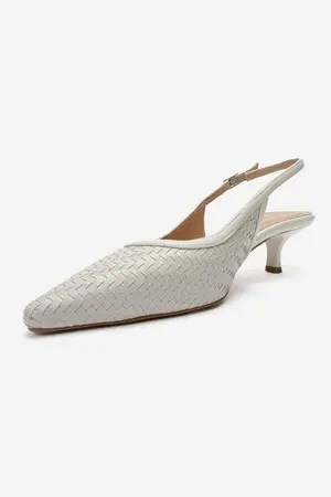 PROLOGUE SHOES Alvessia Kitten Heel Slingback Pump - Ecru