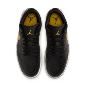 JORDAN 1 Low Se Athletic Shoes - Black