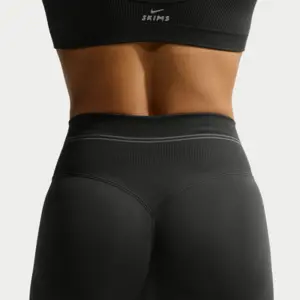 Nike Skims Ribbed Seamless 34" Straight Leggings