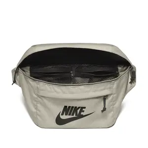 Nike Tech Hip Pack