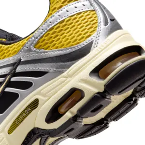 Nike Max Moto Sneakers - Yellow
