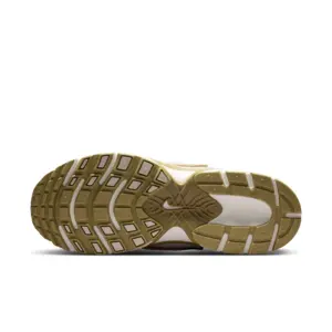 Nike V5 Rnr Shoes With Reflective Accents