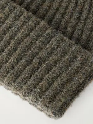 SLOWEAR Bouclé Beanie