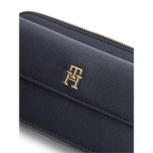 Tommy Hilfiger Camera Bag With Adjustable Strap