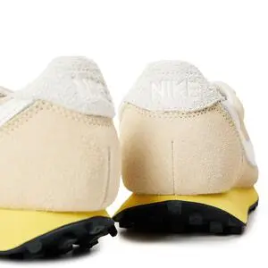 Nike Lowtop Laceup Trainer