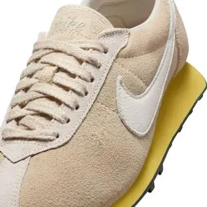 Nike Lowtop Laceup Trainer
