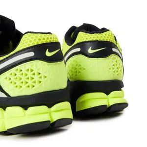 Nike Lowtop Laceup Running Sneaker