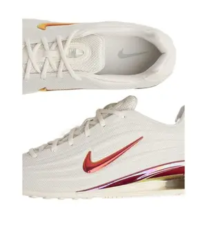 Nike Lace-up Sneakers With Logo Detail - White