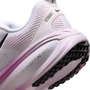 Nike Road Running Lace-up Athletic Sneakers