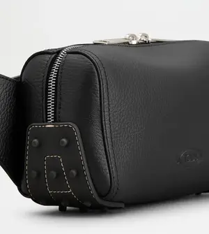 TOD'S Zippered Shoulder Bag