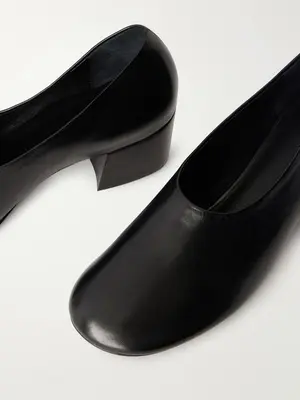 Khaite Glazed Calf Leather Pumps - Black