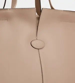 TOD'S V-cut Tote Bag