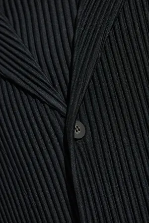 Issey Miyake Button-fastening Coat