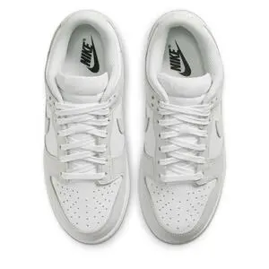 Nike Lowtop Laceup Sneaker