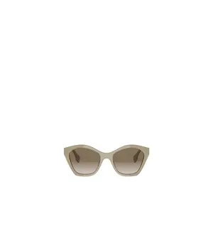 Fendi Cat-eye Frame Sunglasses