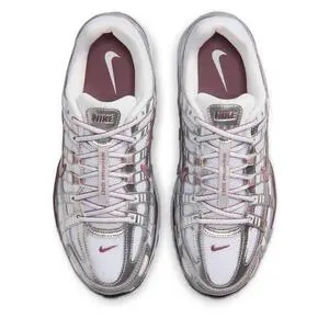 Nike Retro Chunky Running Sneakers