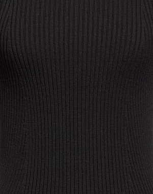 MAXCO. Lightweight Short-sleeve Knit Top