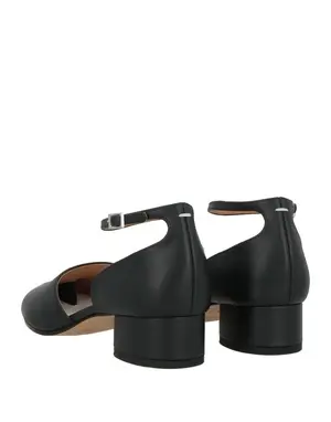 MAISON MARGIELA Solid Color Courts