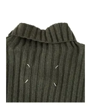 MAISON MARGIELA Ribbed Turtleneck Sweater