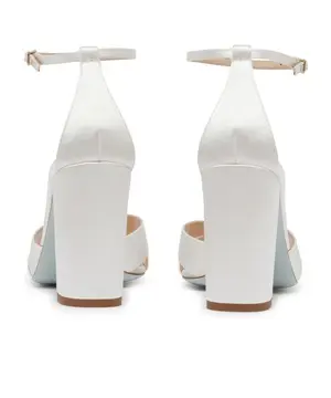 AQUAZZURA Round Toe High Heel Sandals