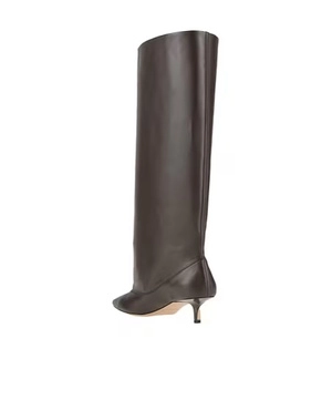 Jacquemus Minimalist Pointed Leather Boots