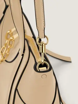 Givenchy Medium The Snatch Bag In Grained Leather