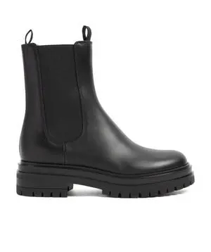GIANVITO ROSSI Chester Round Toe Ankle Boots