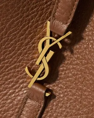Saint Laurent Le 5 À 7 Baby Bea In Grained Leather