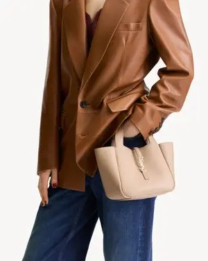 Saint Laurent Le 5 À 7 Baby Bea In Grained Leather