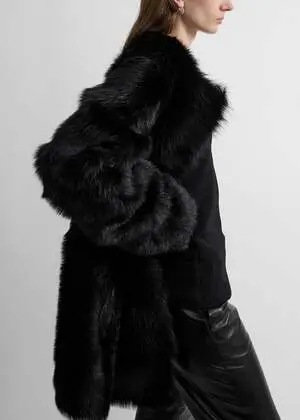 TOTEME Short Silky Shearling Coat