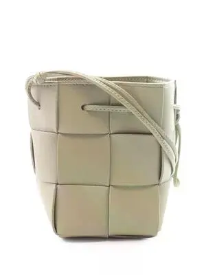 Bottega Veneta Maxi Intrecciato Cassette Bucket Bag - Brown