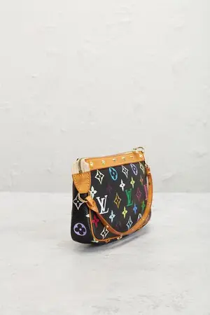 LOUIS VUITTON Monogram Pochette Accessories Shoulder Bag - Black