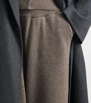 Johnstons Of Elgin Cashmere-blend Knitted Trousers