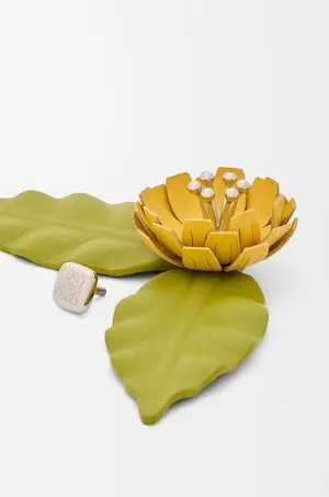 Loewe Flower Pin