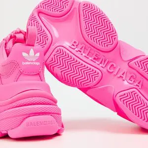 Balenciaga Solid Color Trainers