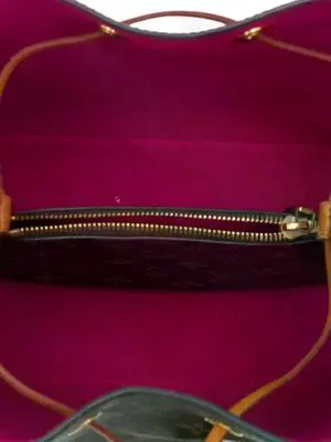 LOUIS VUITTON Monogram Love Lock Neonoe Mm Bucket Bag