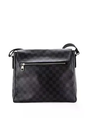 LOUIS VUITTON Damier Graphite Gm Messenger Bag