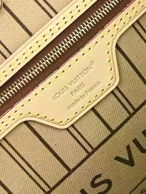 LOUIS VUITTON Monogram Neverfull Mm Tote Bag