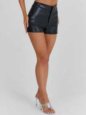 OUTCAST Nellie Shorts