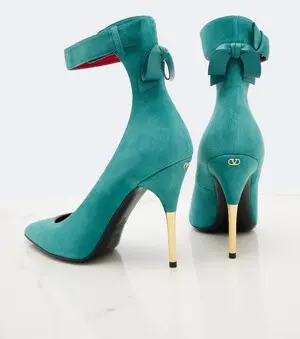 Valentino Garavani Fatale Bow-detail Suede Pumps