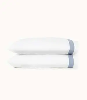 PEACOCK ALLEY Soprano Trim Sateen Pillowcases - Platinum
