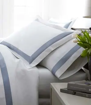PEACOCK ALLEY Soprano Trim Sateen Pillowcases - Platinum