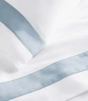 PEACOCK ALLEY Soprano Trim Sateen Pillowcases - Platinum