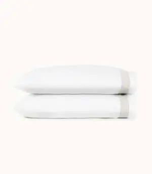 PEACOCK ALLEY Soprano Trim Sateen Pillowcases - Platinum