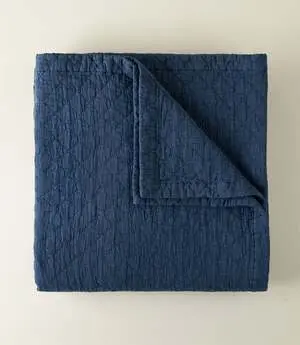 PEACOCK ALLEY Heritage Linen Coverlet - Navy