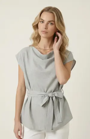 MODENAIRE Draped Neck Top