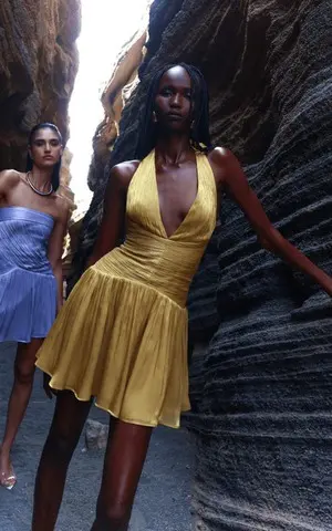 MISS CIRCLE NEW YORK Xavia Crystal Organza Plunging Halter Mini Dress