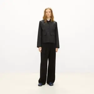Theory Boxy Patch Pocket Jacket In Trench Cotton - Black